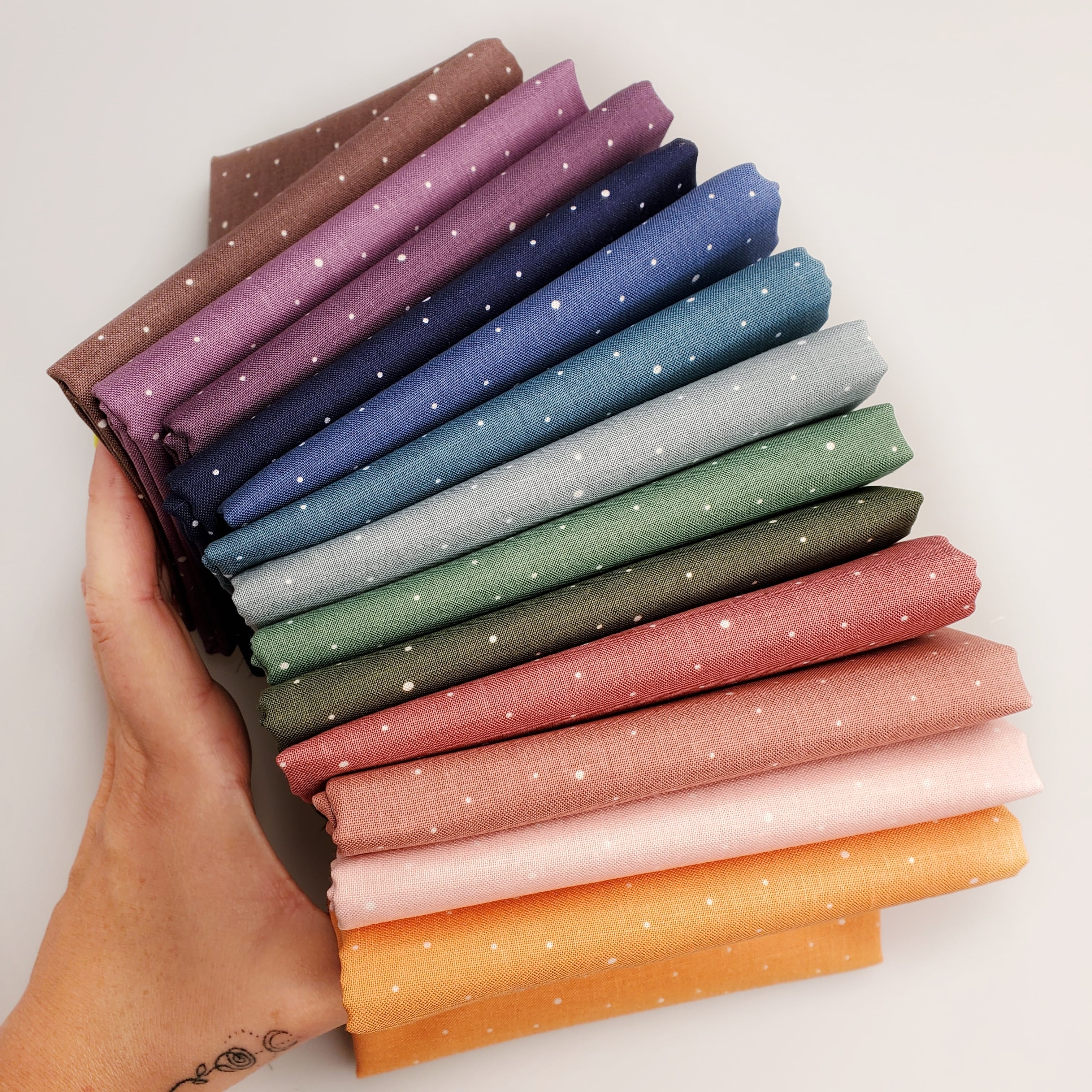 Dapple Dot – Stacked Fabric Company