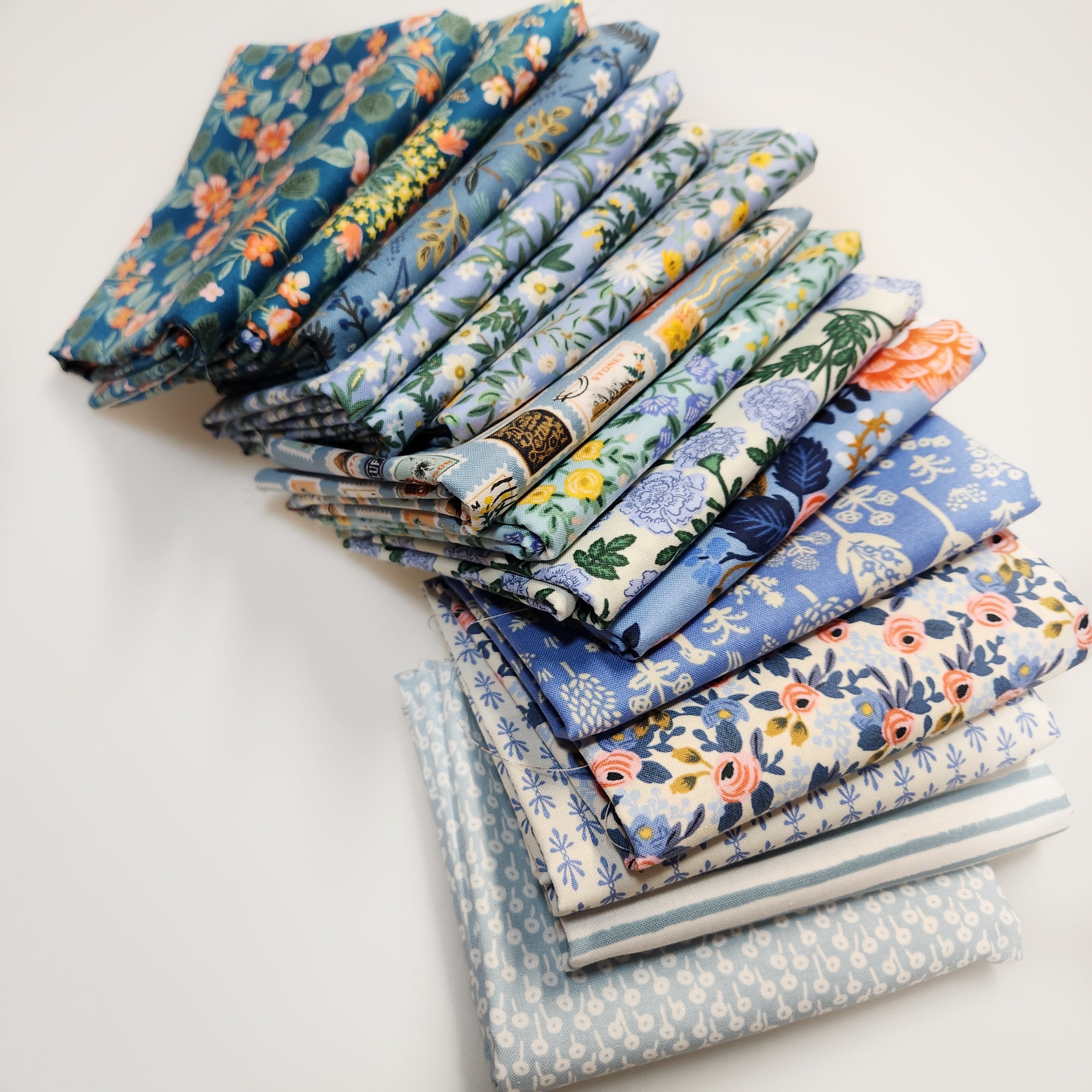 Flora Story - Santorini Fat Quarter Bundle – Stacked Fabric Company